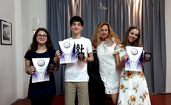 Die Reiman Akademie gratuliert Victoria, Emima und Patrick...